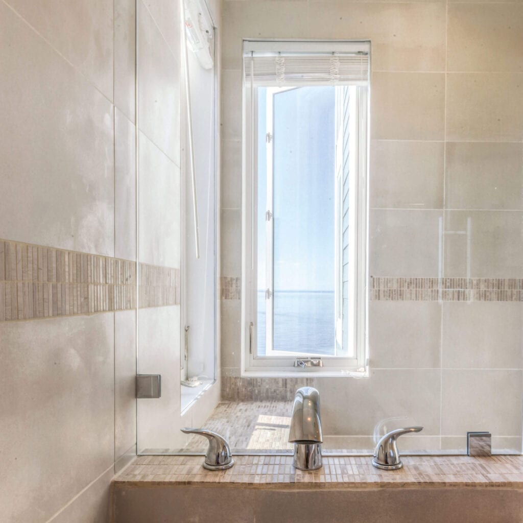 How to Choose the Best Windows For Your Bathroom | NDW